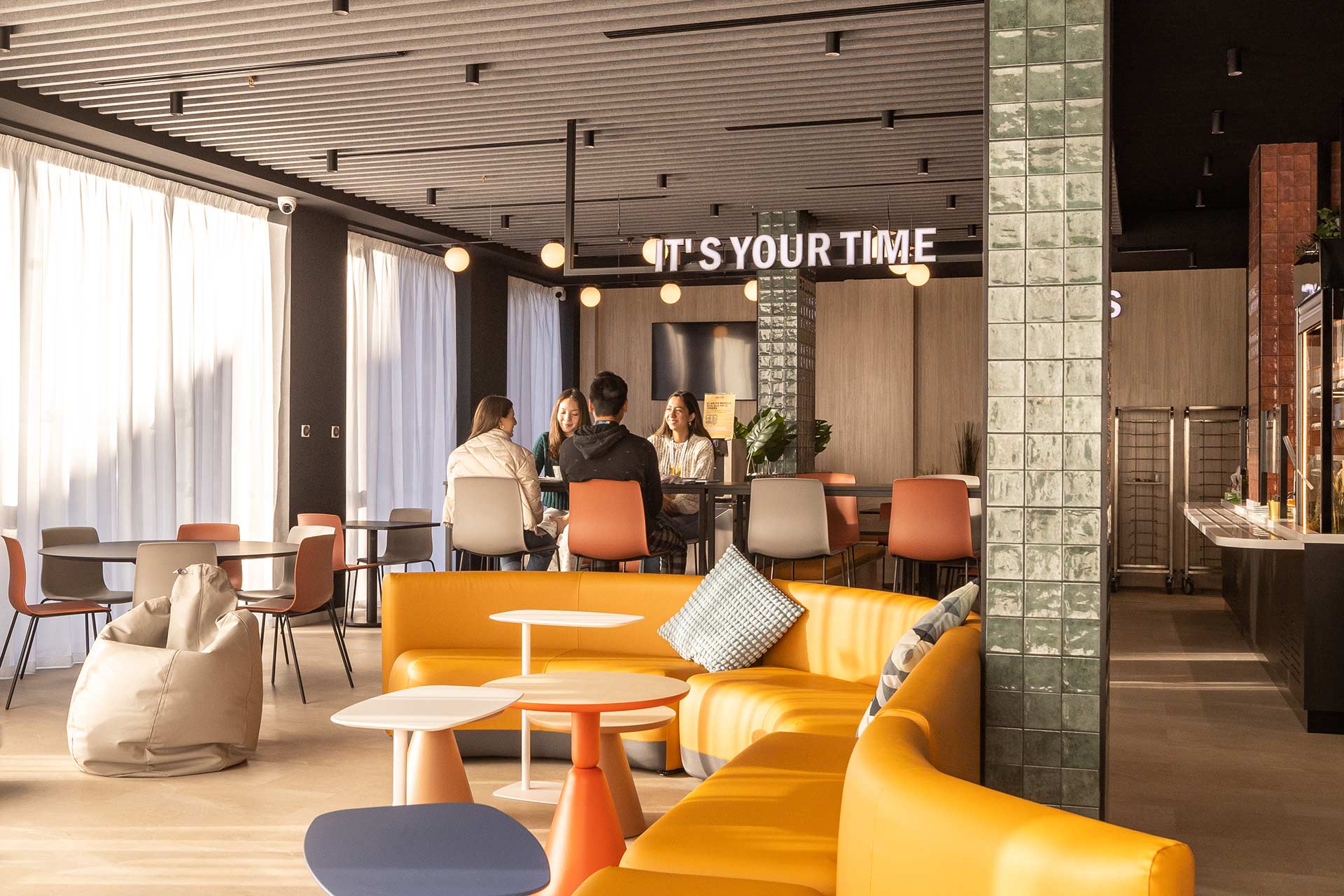 Amro Valencia - Premios Arquitectura Plus